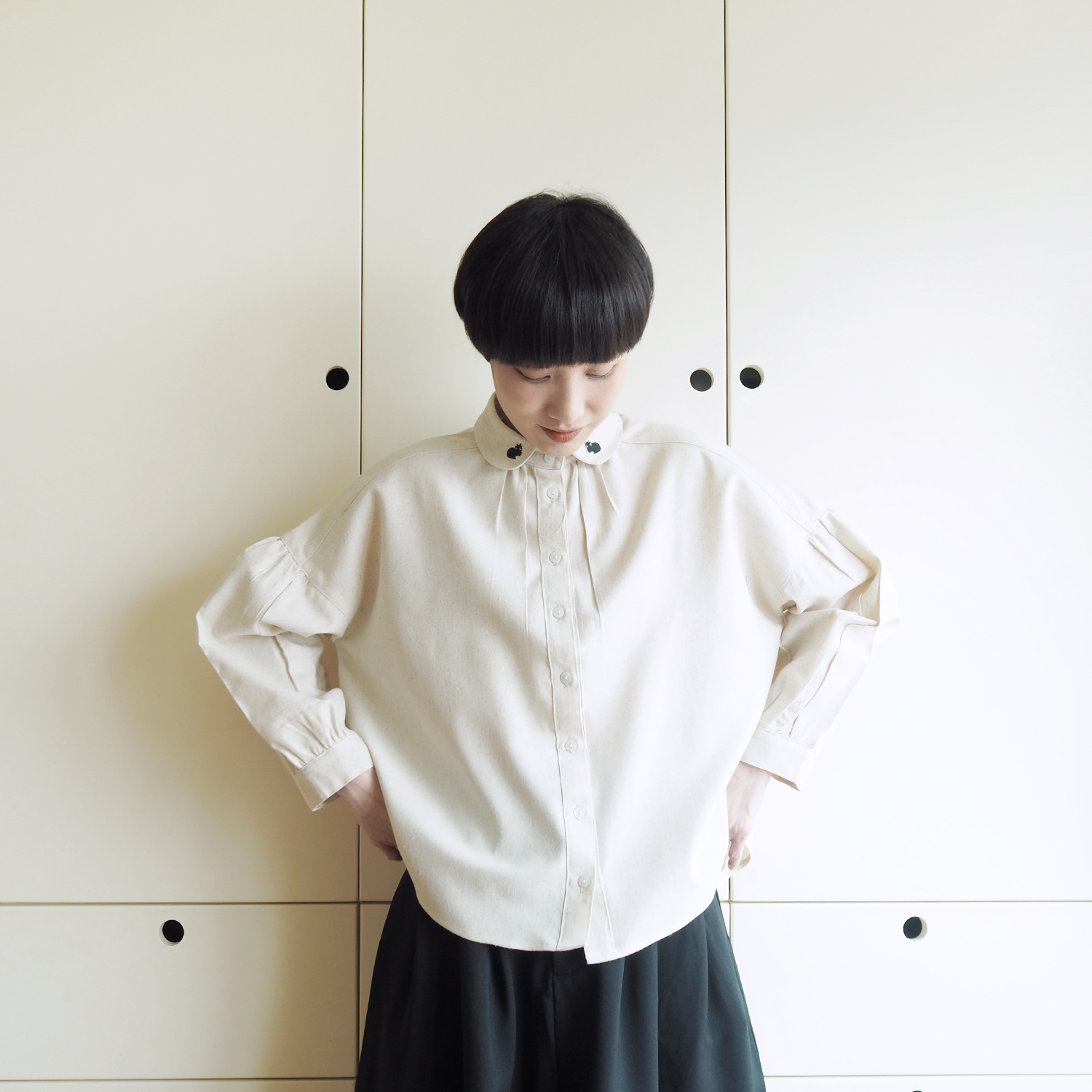 cat collar cotton linen shirt : natural